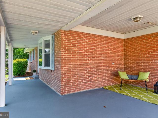 119 Cresston Road