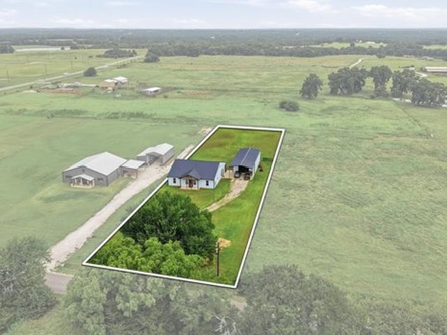 119 Arkansas Rd, Sadler, TX 76264