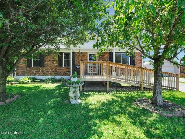 119 Ashley Ct, Louisville, KY 40229