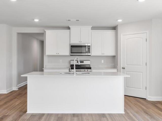 119 Aubrey Ave