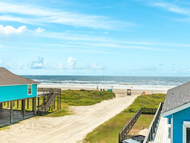 119 Bay Ave, Surfside Beach, TX 77541 | MLS #63994
