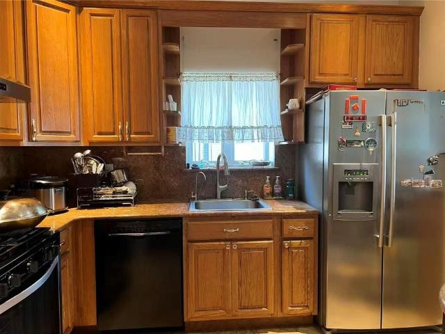 119 Bay 31st Street # 2A