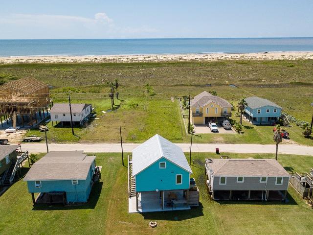 119 Beach Front Dr, Matagorda, TX 77457 | MLS #8262 | Compass