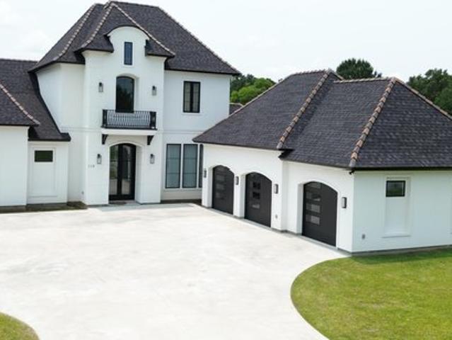 119 Belle Vie Estates Ct, Lafayette, LA 70507