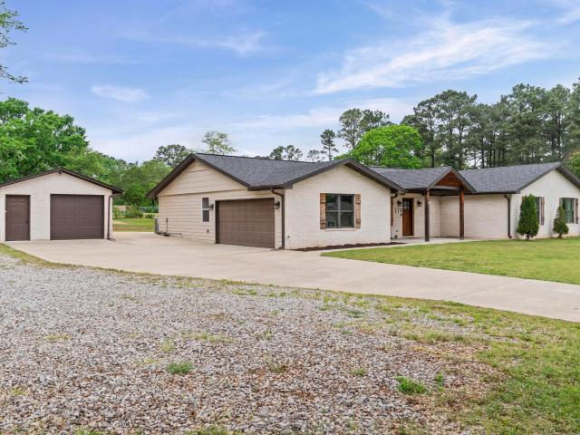 119 Bristle Cone Road