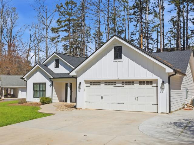 119 Brook Lane