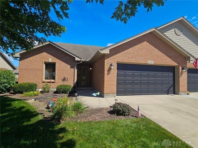 119 Burgundy Dr, Englewood, OH 45322