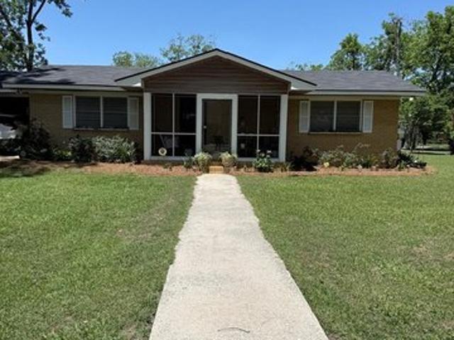 119 Grace Ave, Fitzgerald, GA 31750