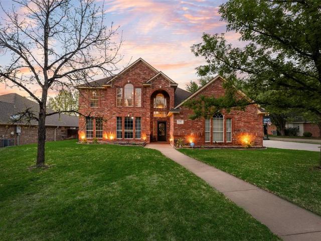 119 Greenhill Trail S