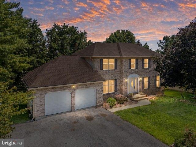 119 E Wilkerdean Dr, Newark, DE 19711