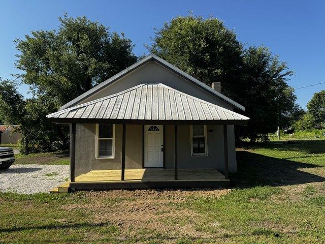 119 E Broadway St, Urbana, MO 65767