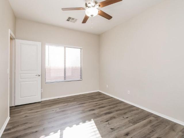 119 E Mountain View Road