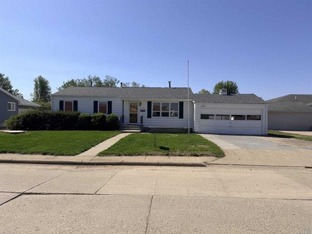 119 E Ridgeview Dr, Cherokee, IA 51012