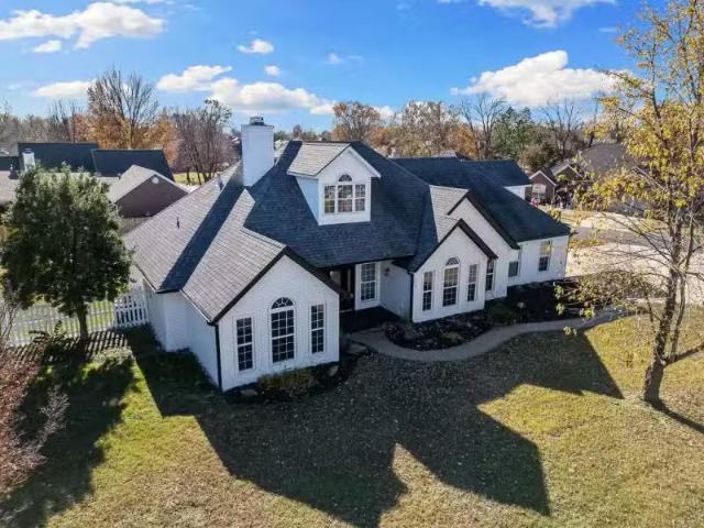 119 ELM ST, CENTERTON, AR 72719 Single Family Residence For Sa.