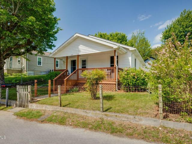 119 Esther Street