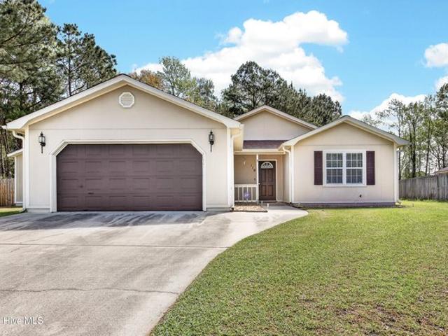 119 Foxlair Dr, Hubert, NC 28539