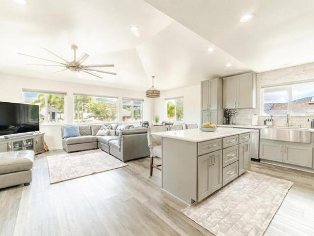 119 Kaikai St, Wailuku, HI 96793