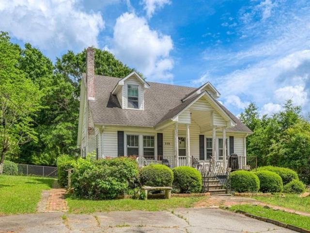 119 Kelly St, Laurens, SC 29360