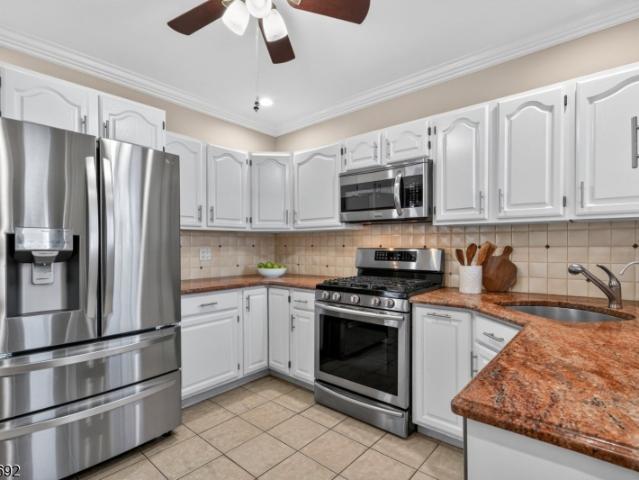 119 Kingston Ave