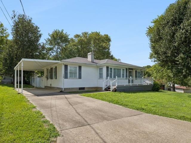 119 Hogan Rd, Gordonsville, TN 38563