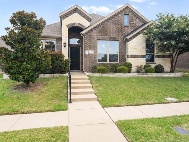 119 Happy Ln, Red Oak, TX 75154