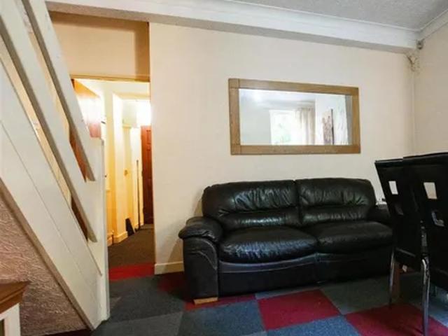 119 Heeley Road, Stirchley, B29 6UB, United Kingdom | 4 bed house for rent #133737183 | Rentberry