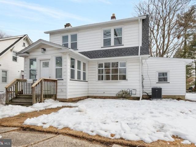 119 Hemlock Ave, Laurel Springs, NJ 08021