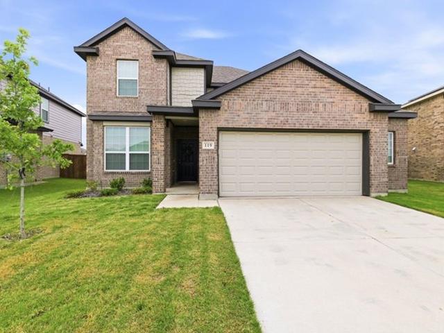 119 Lost Oak Dr, Cleburne, TX 76031