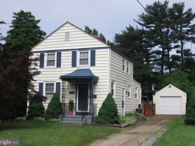 119 Maple Shade Ave W, Hamilton, NJ 08610