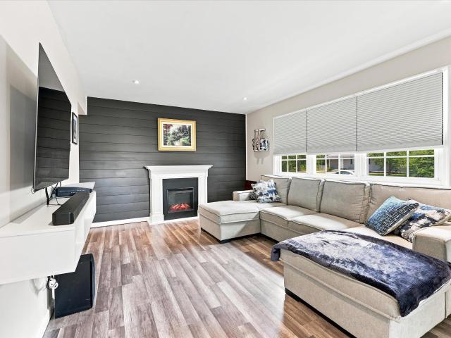 119 Mark Ave