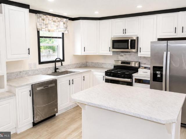 119 Middle Drive # 119