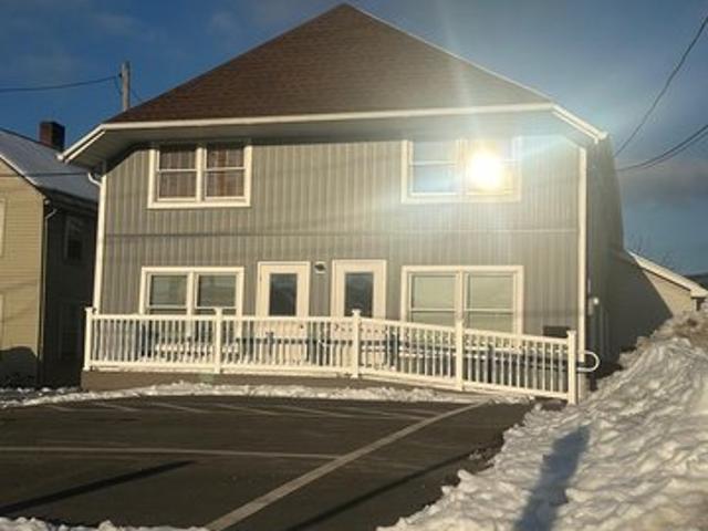 119 N 2nd St, McConnellsburg, PA 17233