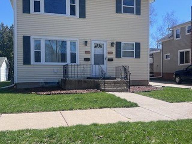 119 N Washington St, Elkhorn, WI 53121