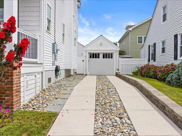 119 N Barclay Ave
