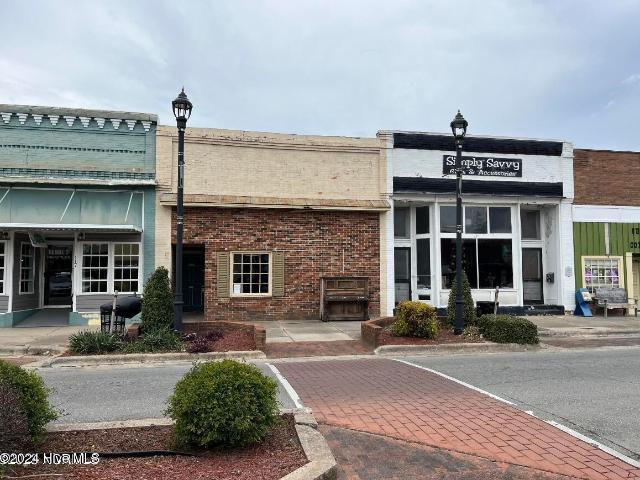 119 N Center Street