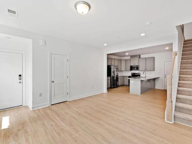 119 N Franklin Street 100
