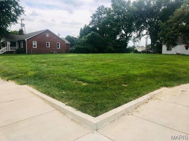 119 N Hesperia St, Collinsville, IL 62234