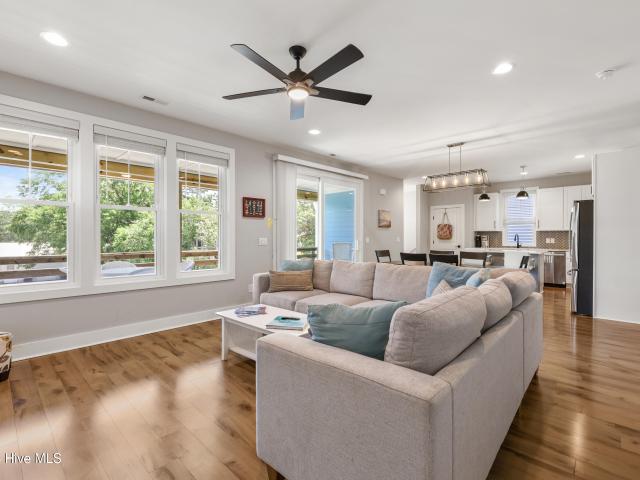 119 NE 27th St, Oak Island, NC 28465 | MLS #100558