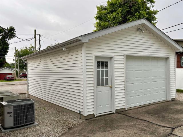 119 S Vine St Street