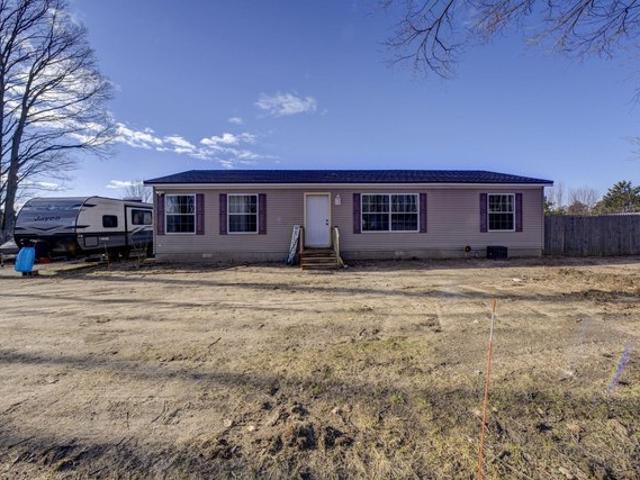 119 S Woodmeadows Dr, Buckley, MI 49620