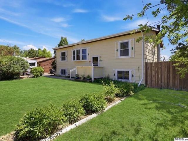 119 S Cleveland St, Laramie, WY 82070