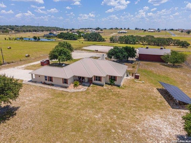 119 Scenic Hills Dr, La Vernia, TX 78121