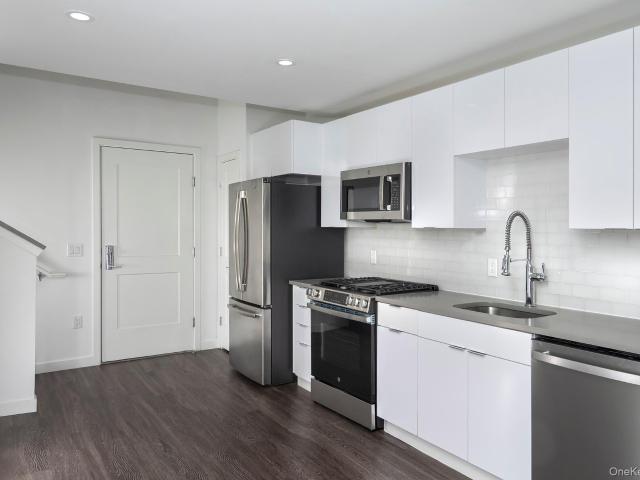 119 Searing Avenue PHS410