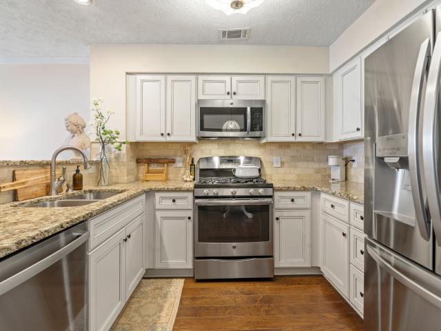 119 Stanton Hall Ln