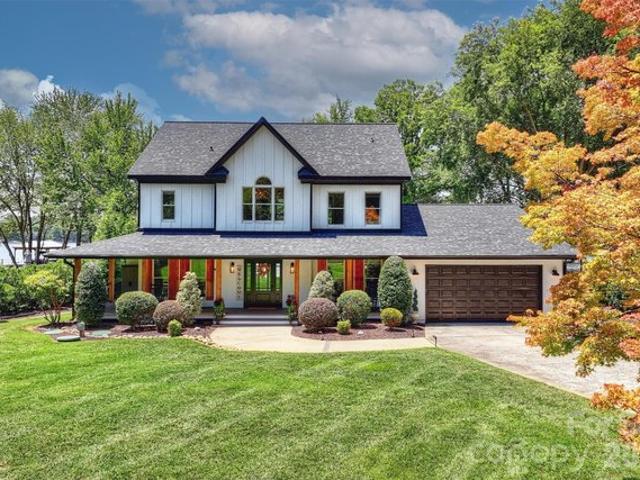 119 Sterling Oak Ln, Mooresville, NC 28117