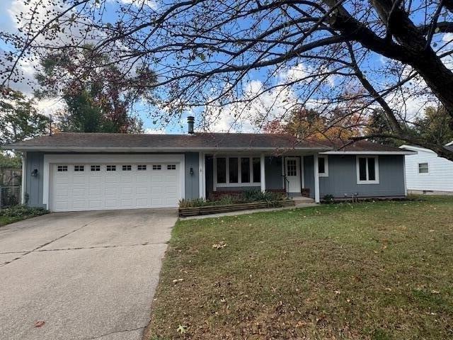 119 Sunset Dr, Whitehall, MI 49461