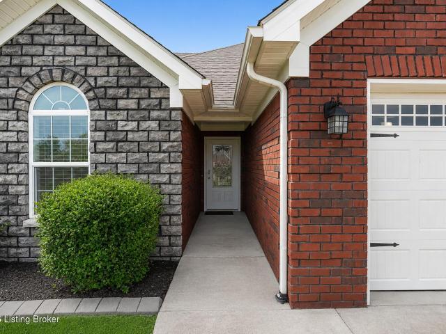 119 Sweetspire Dr