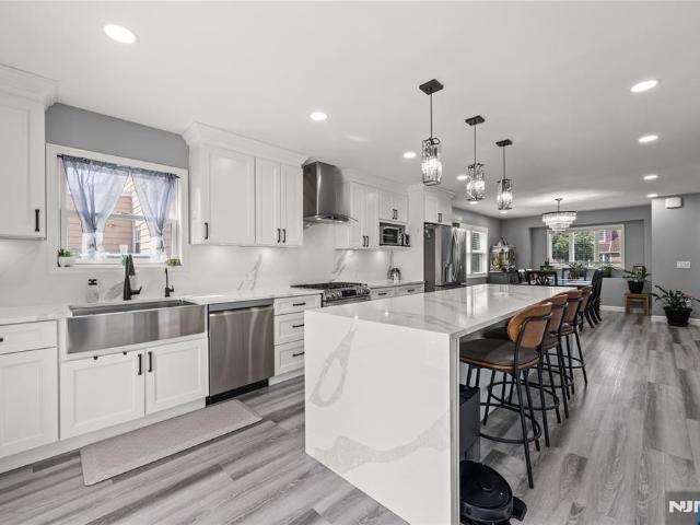 119 Rock Hill Road