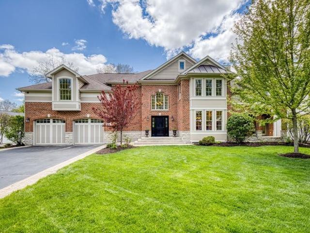119 Roslyn Rd, Barrington, IL 60010