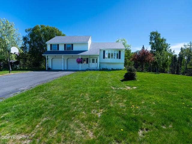 119 Wooded Glen Ct, Kenai, AK 99611